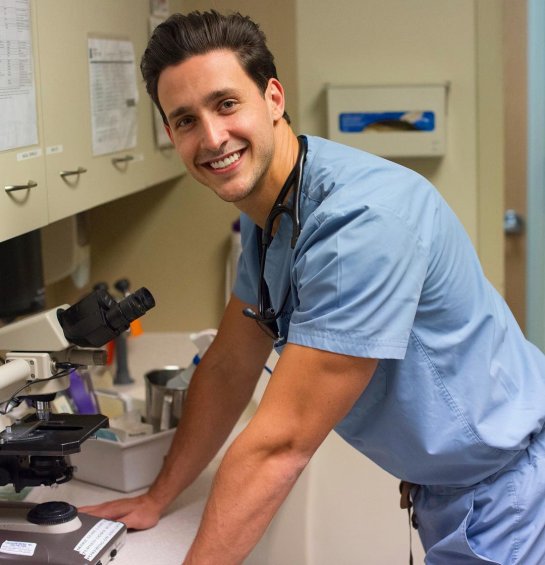 10+ Most Handsome Looking Doctors You Wouldn't Mind Getting Examined From!