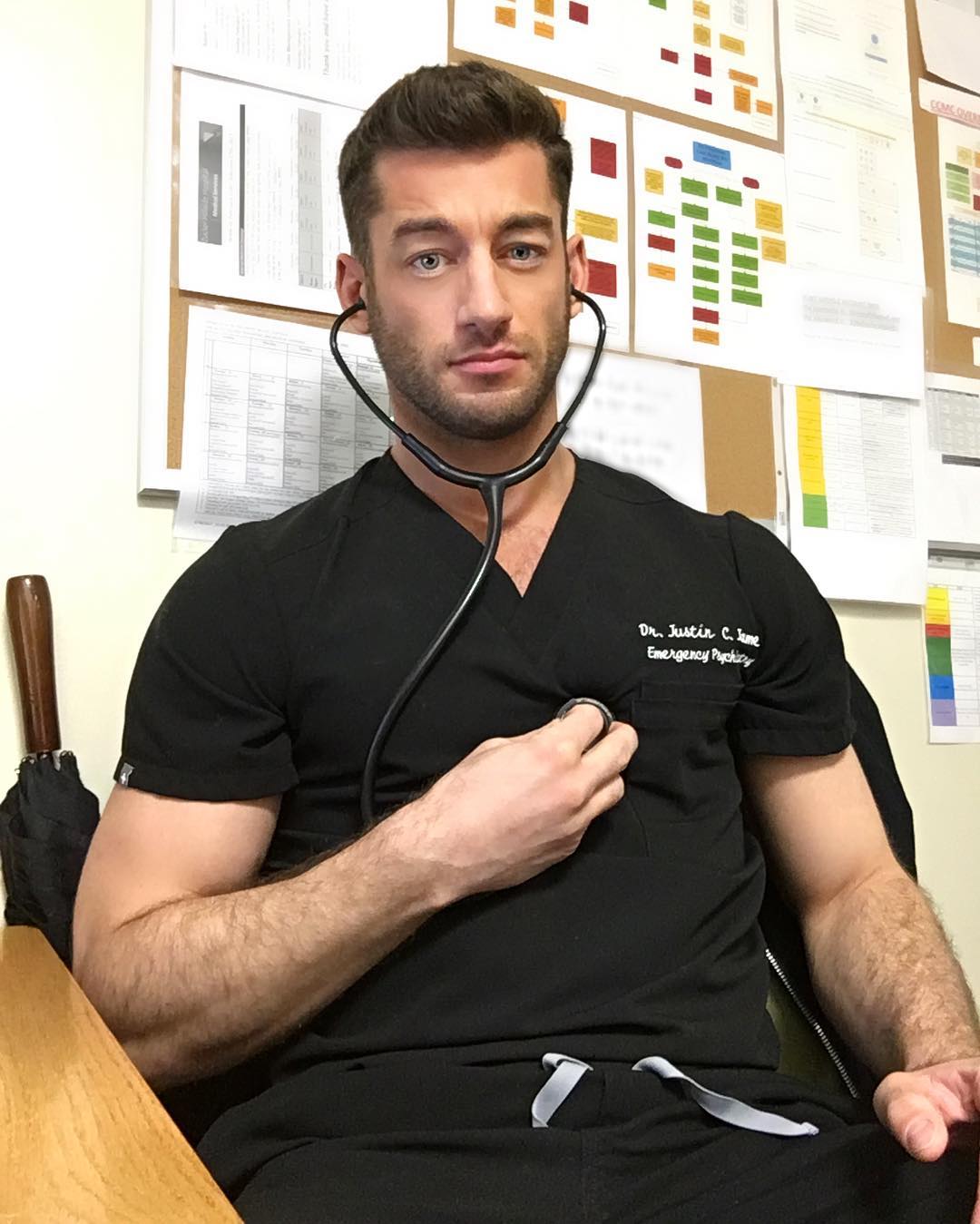 10+ Most Handsome Looking Doctors You Wouldn't Mind Getting Examined From!